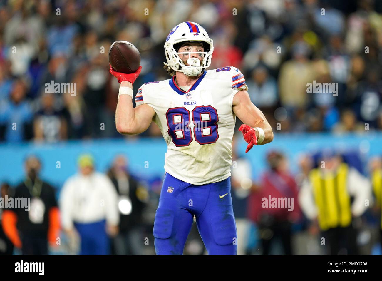 Buffalo Bills tight end Dawson Knox (88) looks to pass on a two point ...