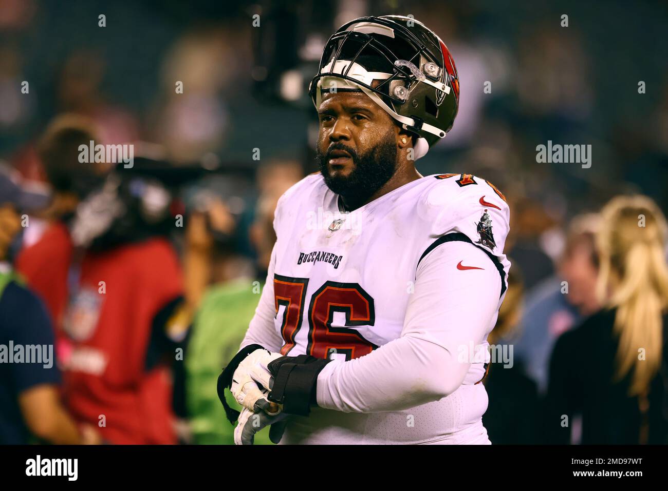 Tampa Bay Buccaneers offensive tackle Donovan Smith (76) in action ...