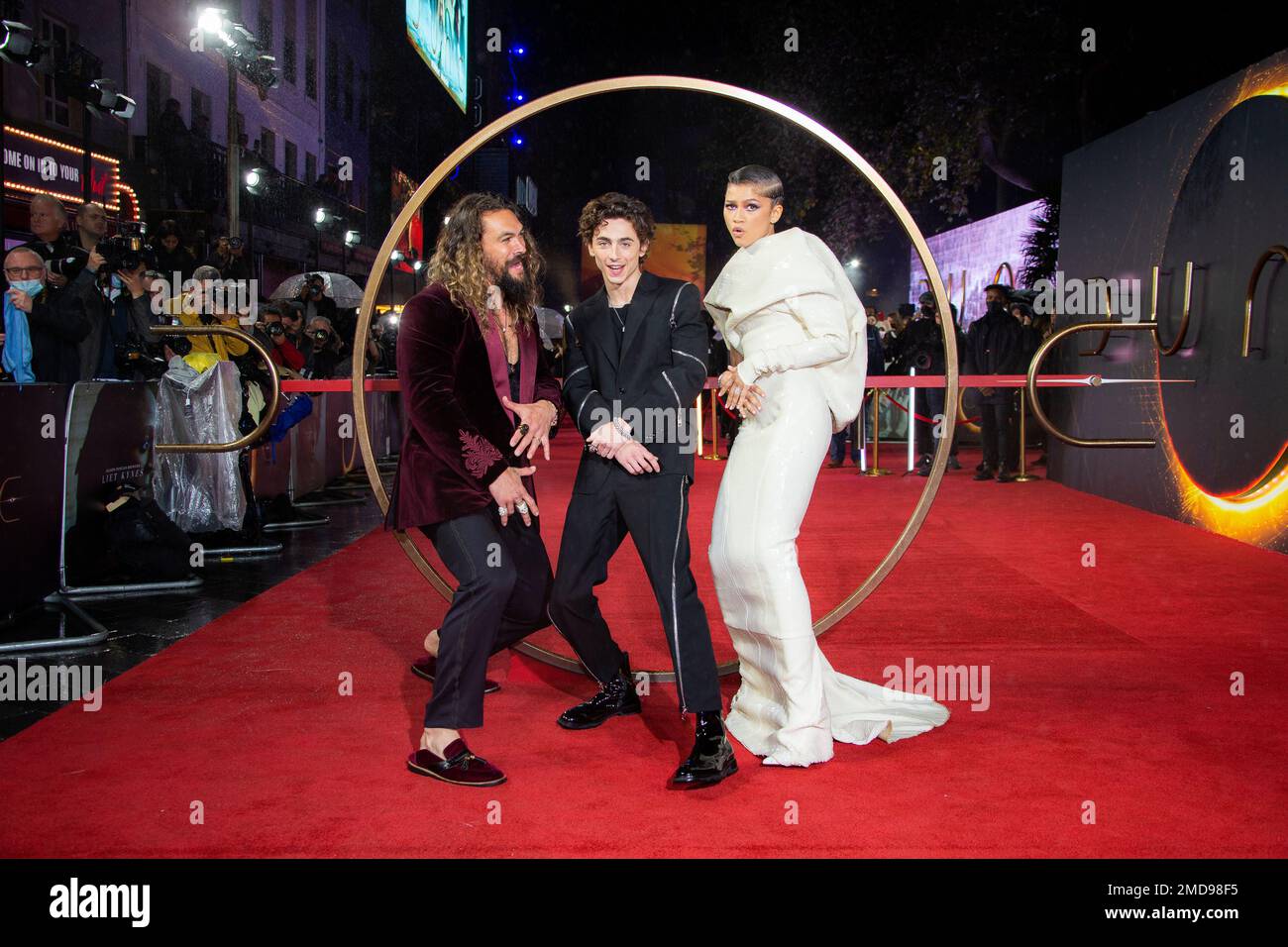 Zendaya Timothee Chalamet And Jason Momoa Left Pose For