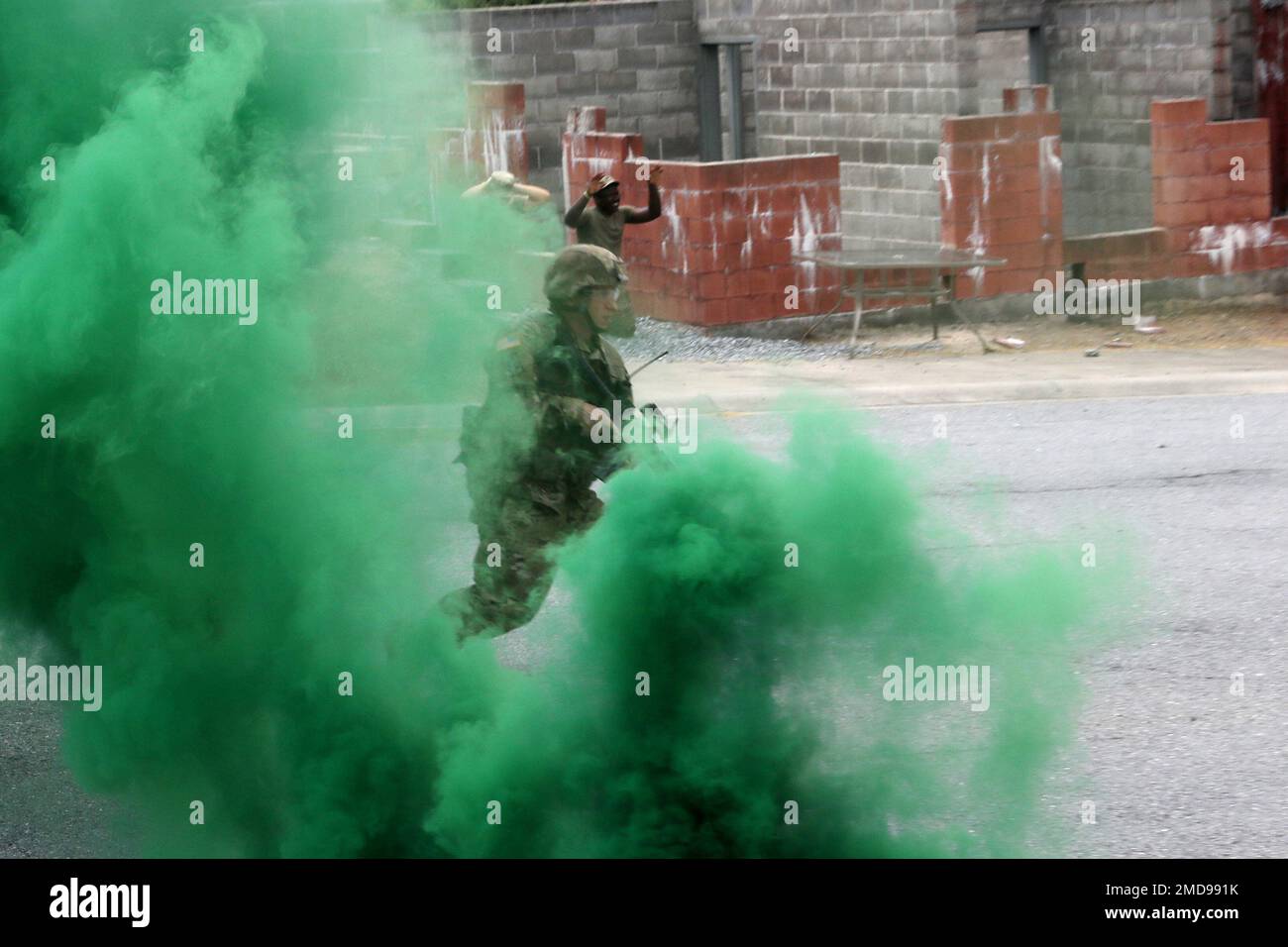 Troop concealment hi-res stock photography and images - Alamy