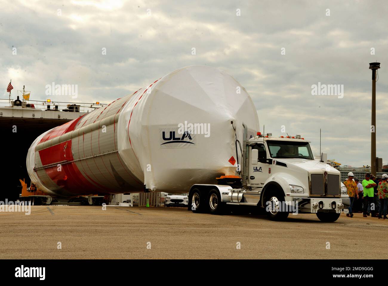 Ula rockets launches vulcan heavy lift ccsfs space hi-res stock ...