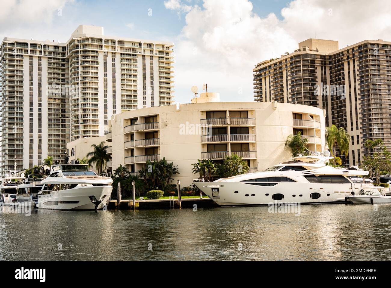 Aventura, Miami, Florida - January 22, 2023: Urban Landscape with water ...
