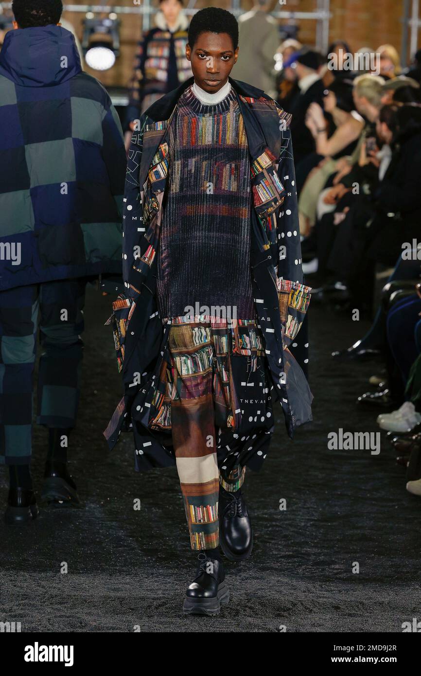 Paris, France. 22nd Jan, 2023. SACAI Fall/Winter 2023-24 Runway during ...