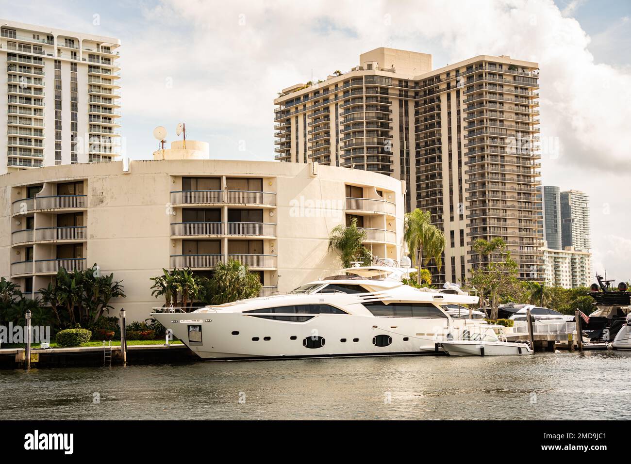 Aventura, Miami, Florida - January 22, 2023: Urban Landscape with water ...