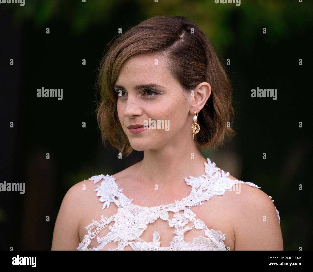 Emma Watson poses for photographers at The Earthshot Prize Awards ...