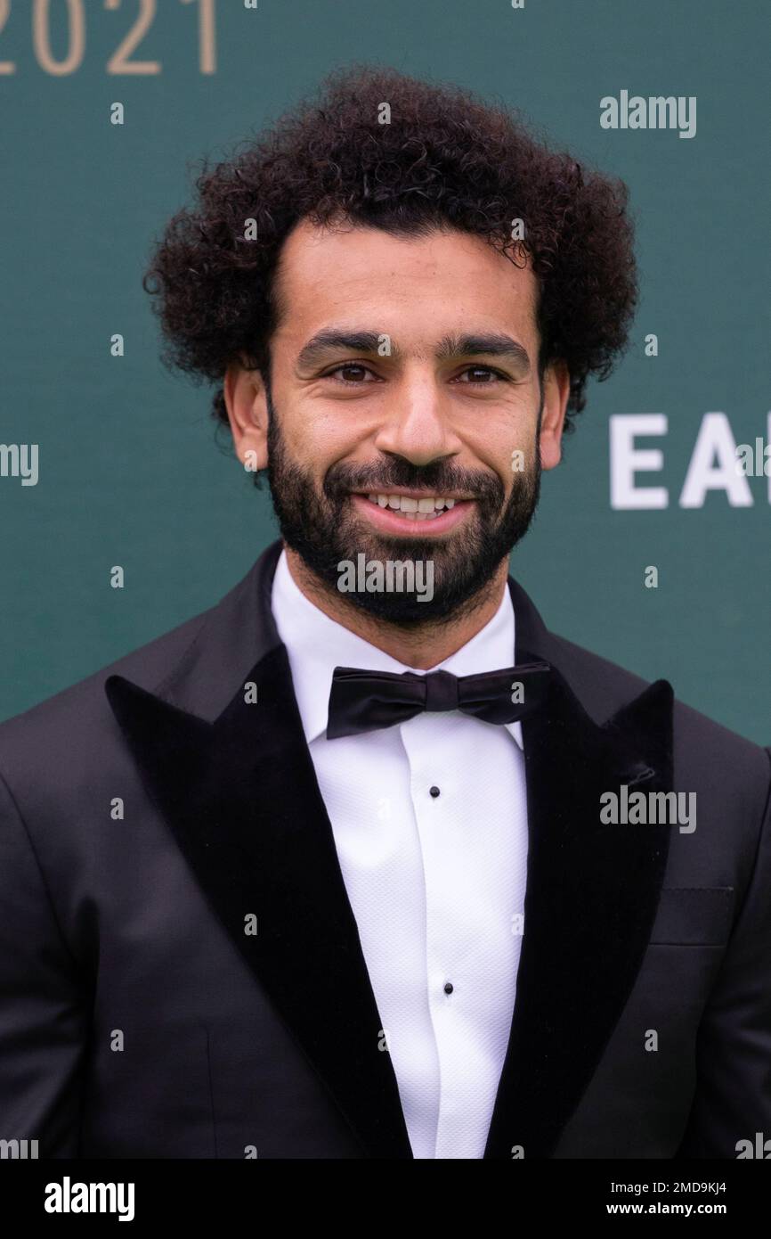 Mohamed Salah poses for photographers upon arrival at The Earthshot ...