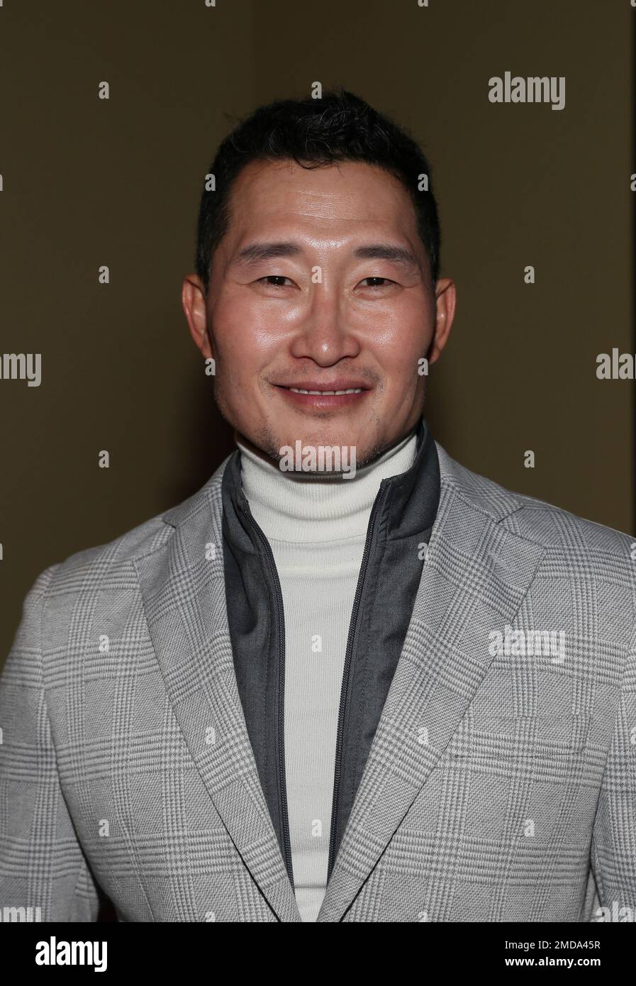 Actor Daniel Dae Kim poses at the Our Bodies, Our Earth Reception At ...