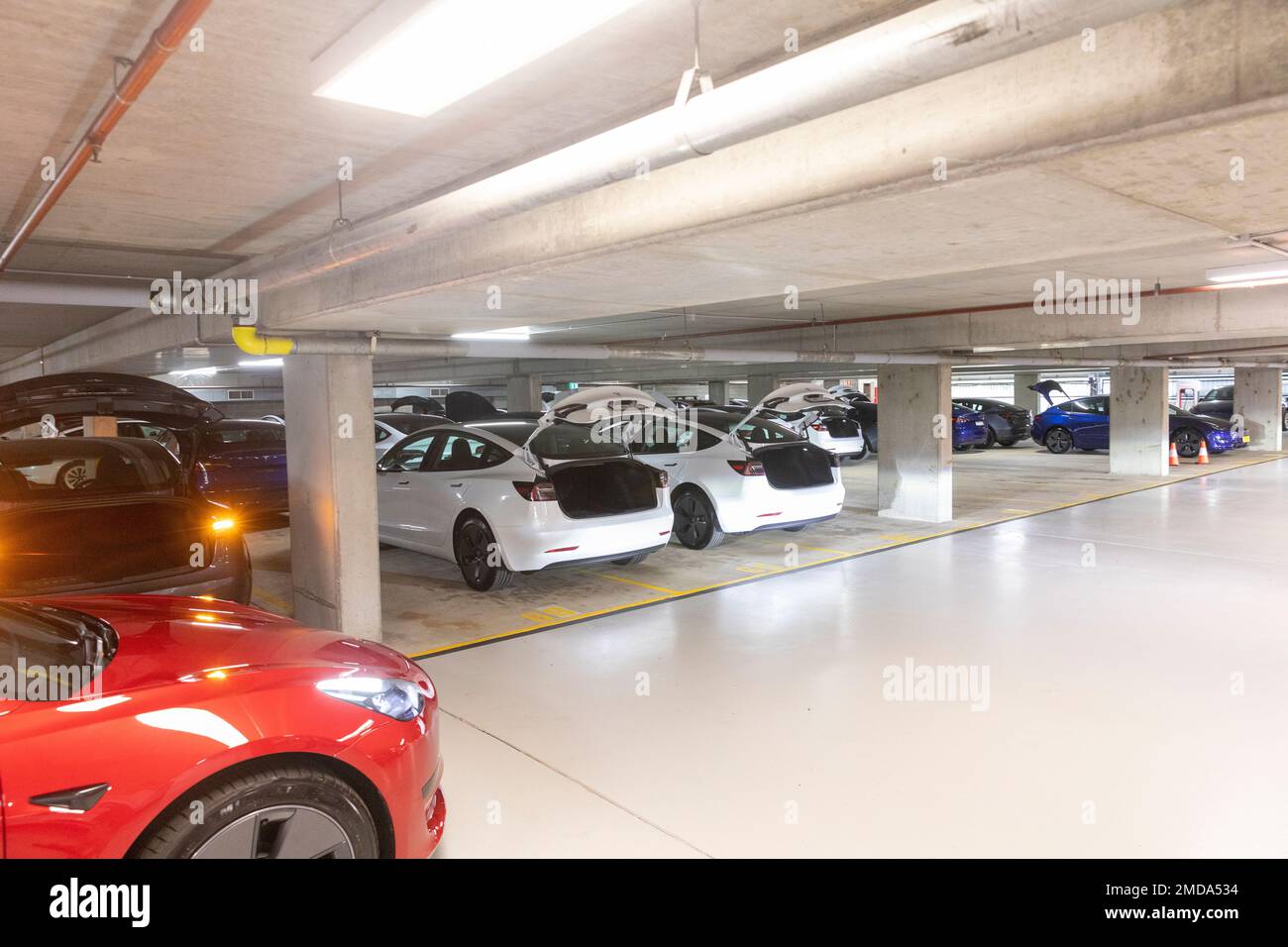 Handover tesla hi-res stock photography and images - Alamy