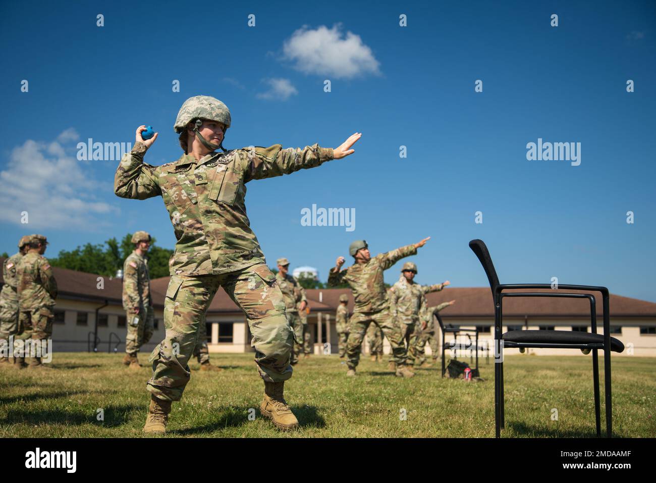 Throwing techniques hi-res stock photography and images - Alamy