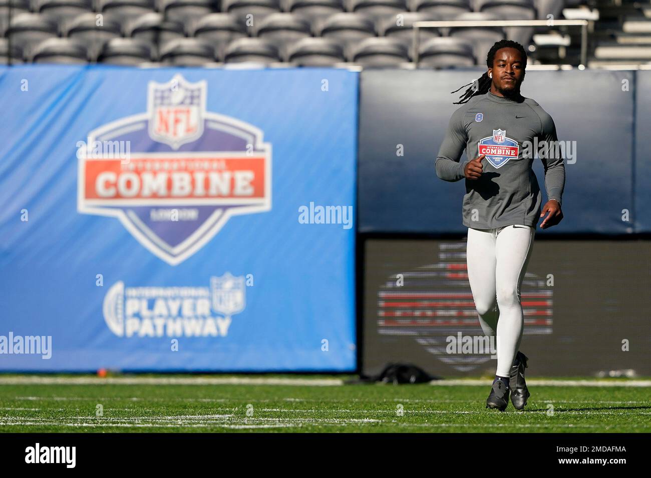 Allgau Comets defensive back Chad Walrond, of Britain, warms up before ...