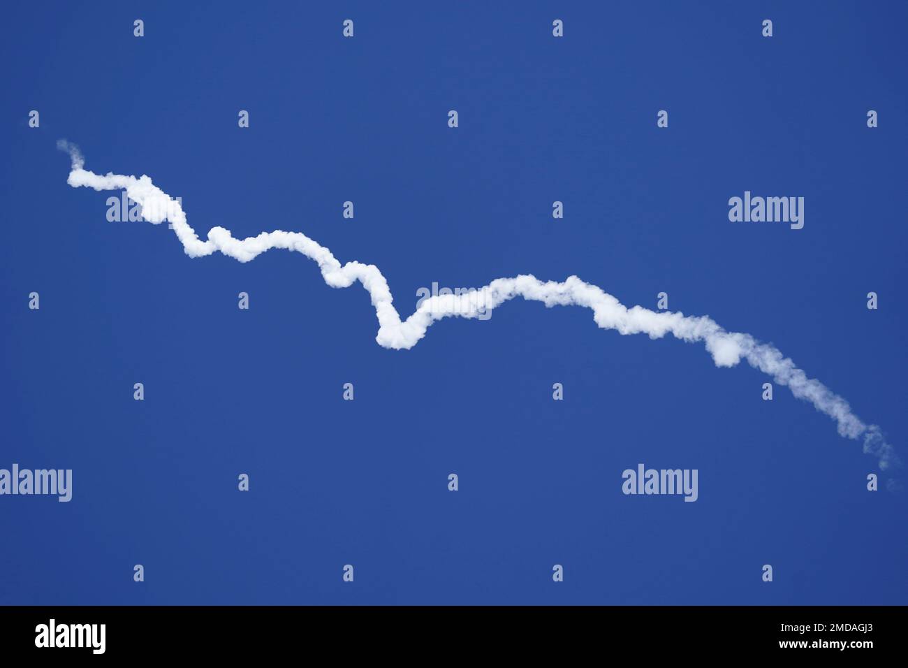 Blue Origin's New Shepard rocket leaves a smoke trail after lifting off ...