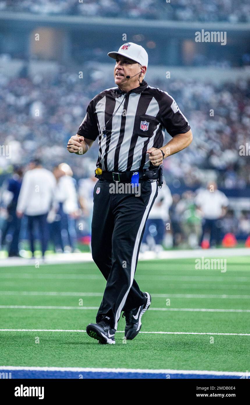 Referee John Hussey officiates an NFL football game between the New ...