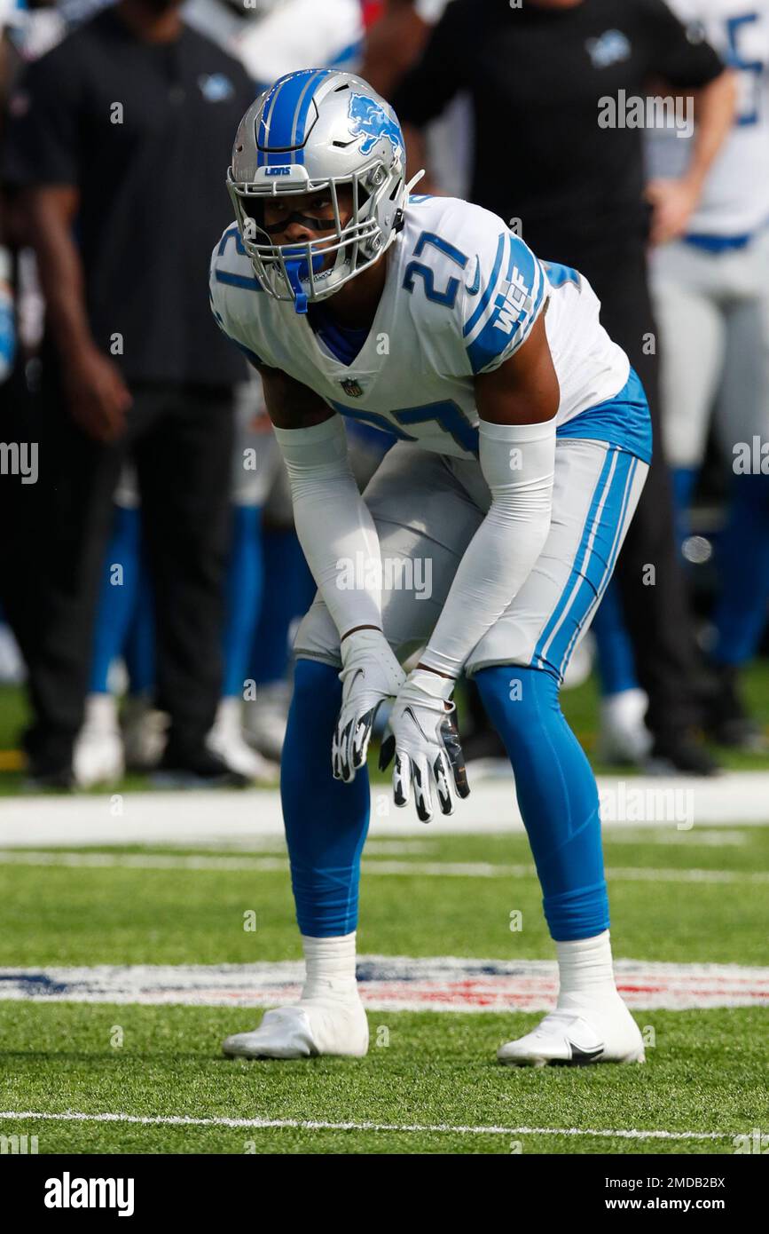 Detroit Lions cornerback Bobby Price (27) lines up against the ...