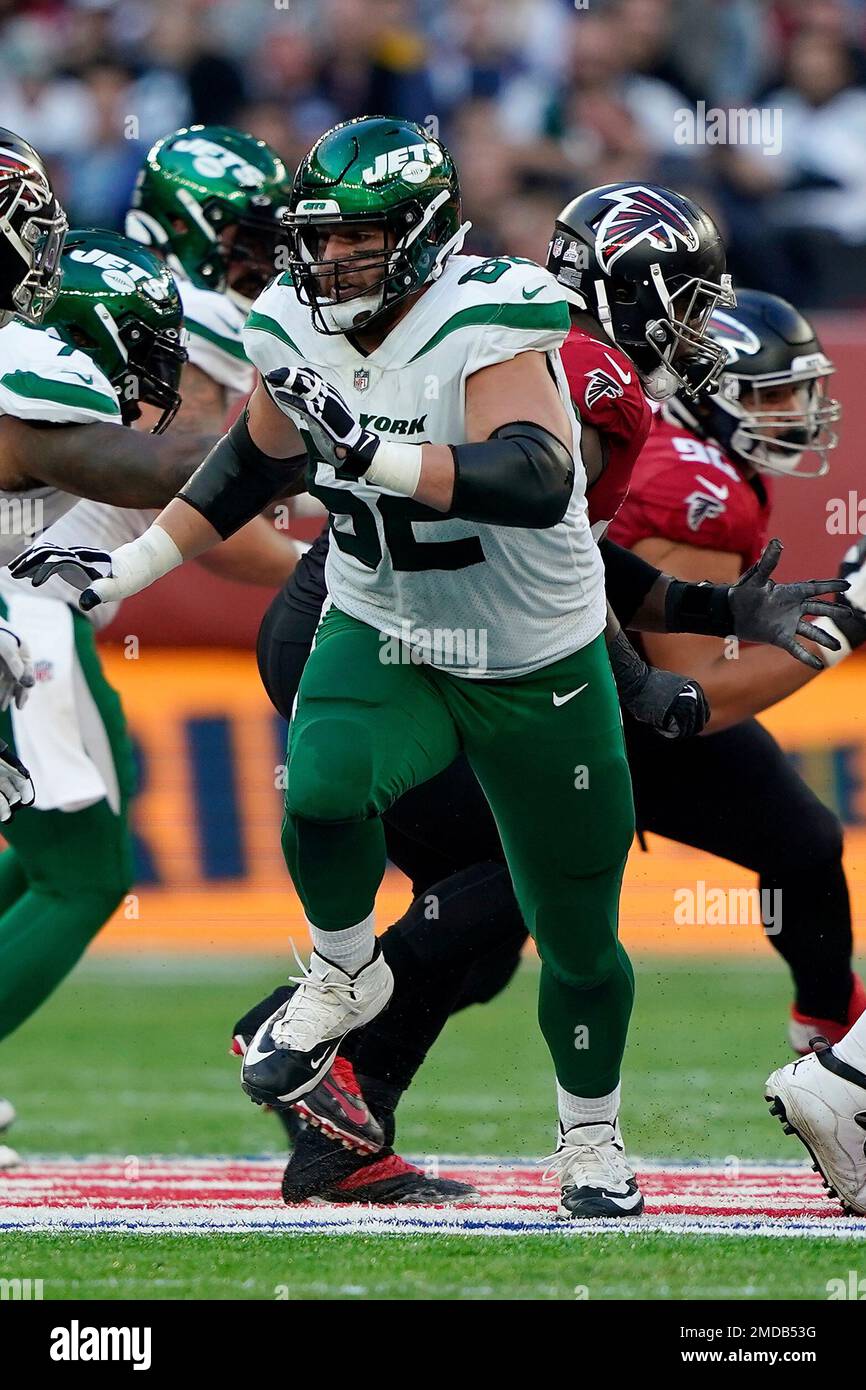 New York Jets guard Greg Van Roten (62) in coverage during an NFL ...