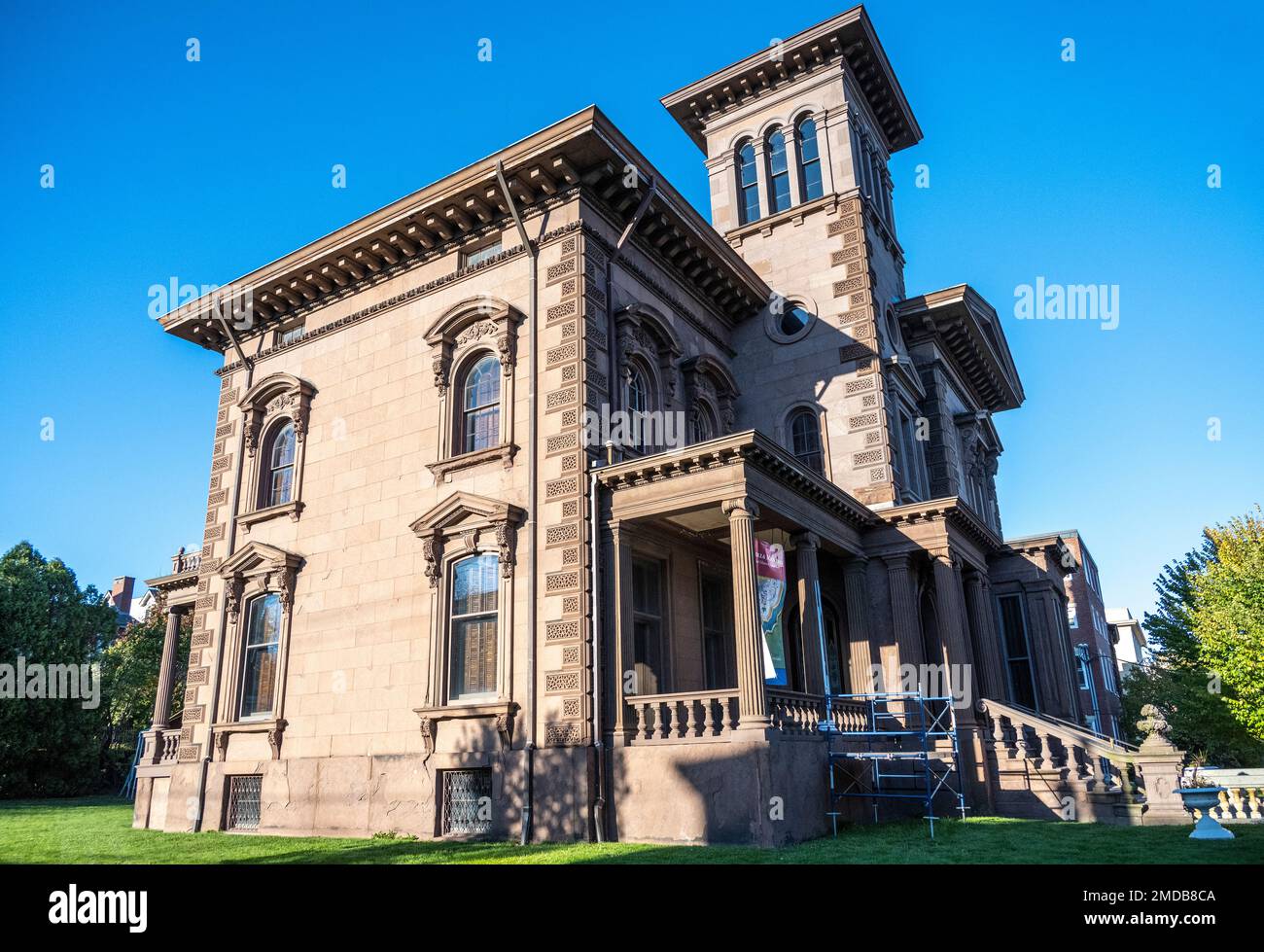 side view of the Victorian Mansion Stock Photo - Alamy