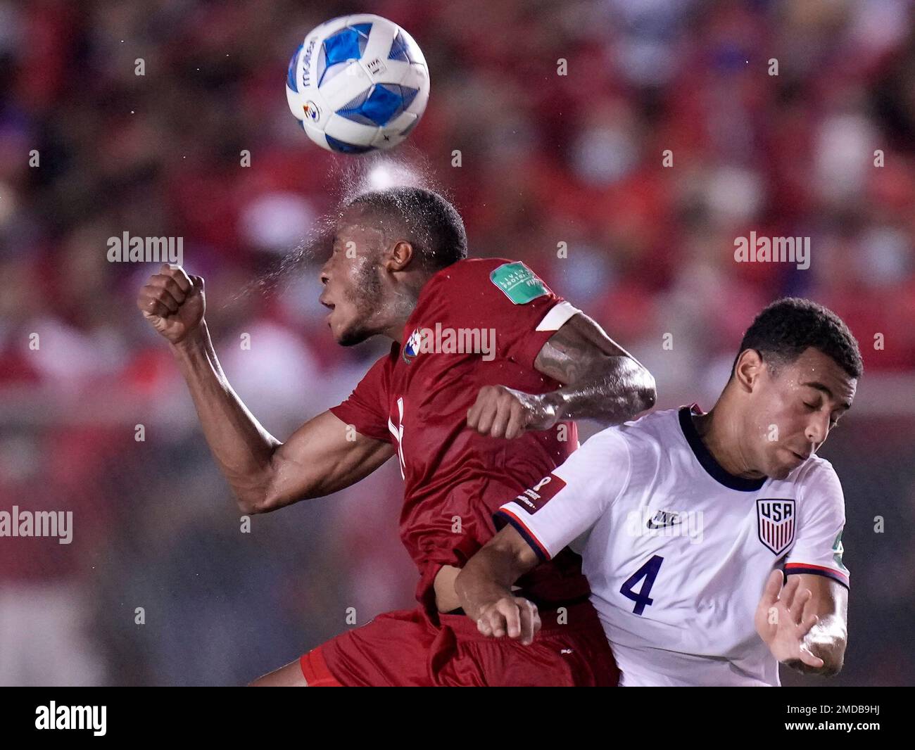 Panama's Alfredo Stephens, left, and United States´ Tyler Adams head ...