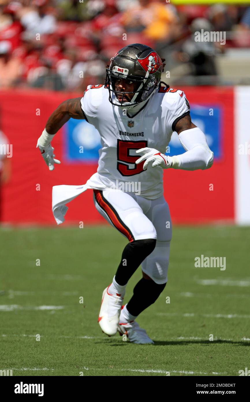 Tampa Bay Buccaneers CB Richard Sherman an NFL football game against ...