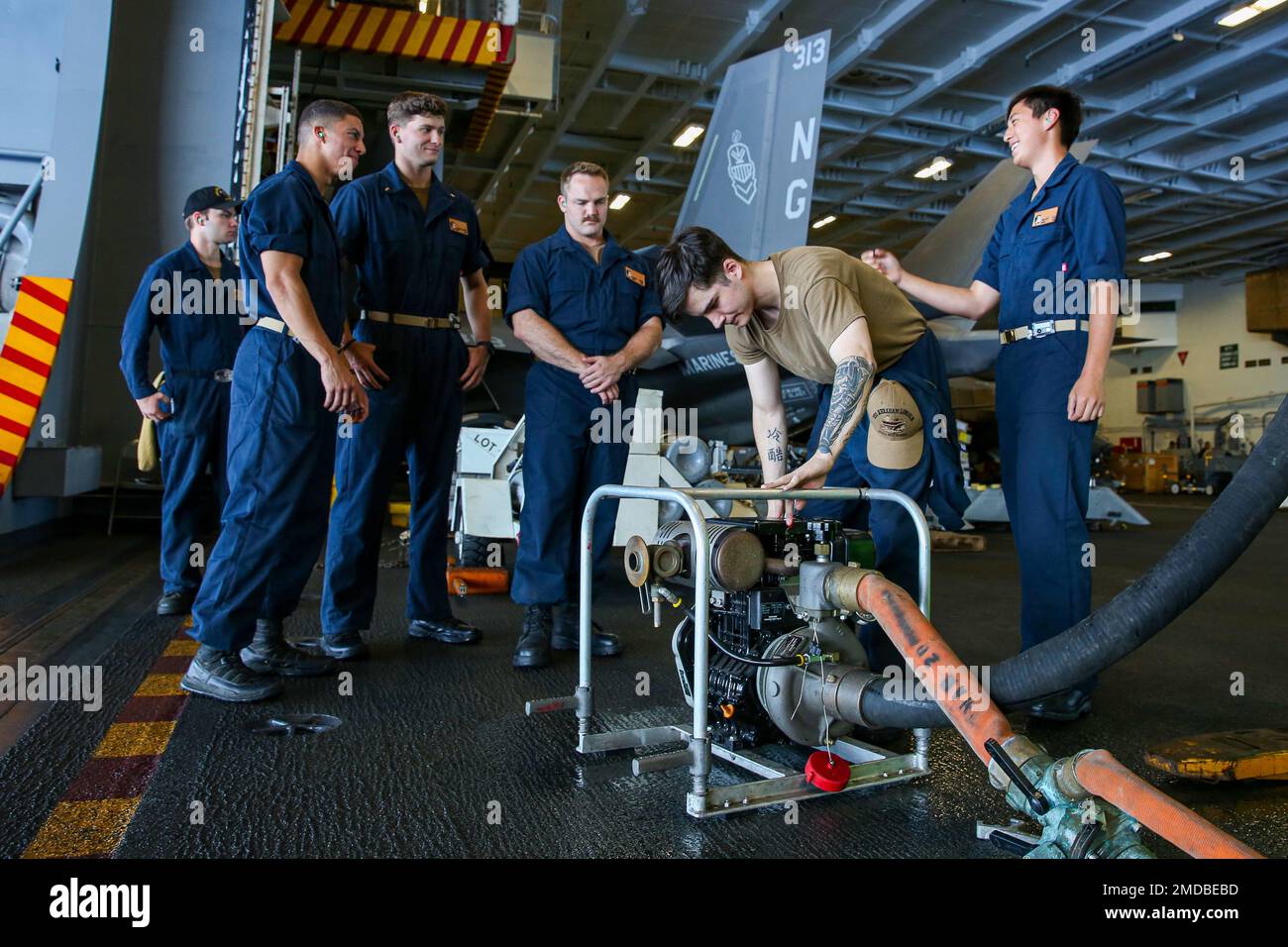 220715-N-VI910-1040 PACIFIC OCEAN (July 15, 2022) U.S. Navy Damage ...