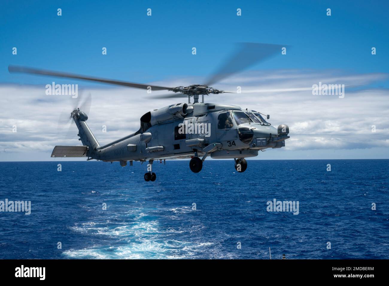 PACIFIC OCEAN (July 15, 2022) A U.S. Navy MH-60R Seahawk helicopter ...