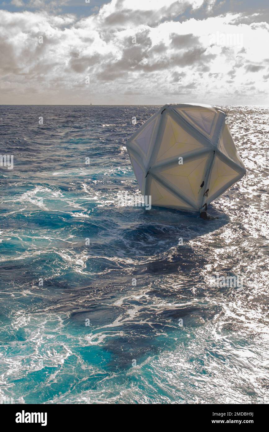 Passive decoy hi-res stock photography and images - Alamy