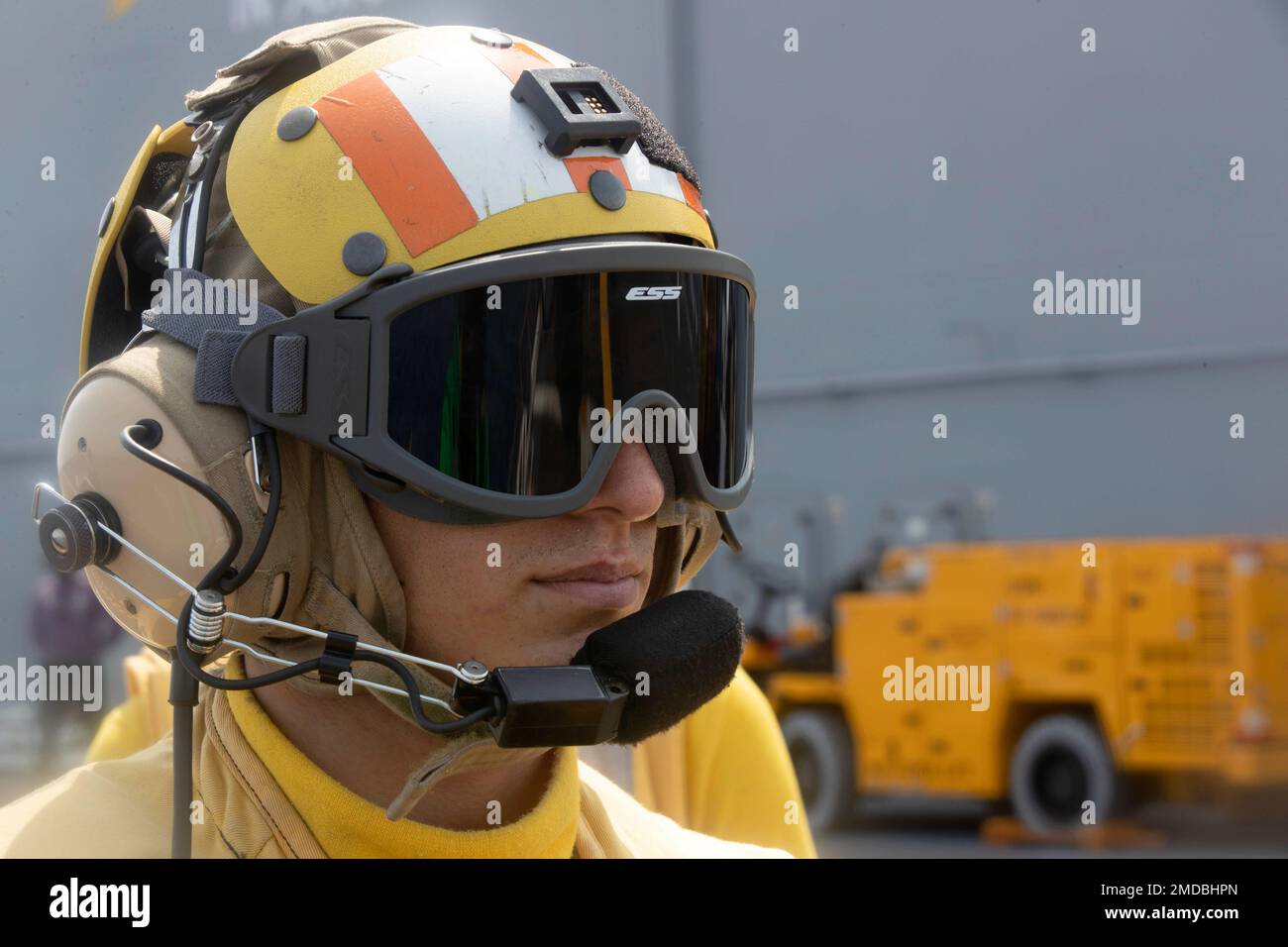 220716-N-XN177-1116 PACIFIC OCEAN (July 16, 2022) – Aviation Boatswain ...