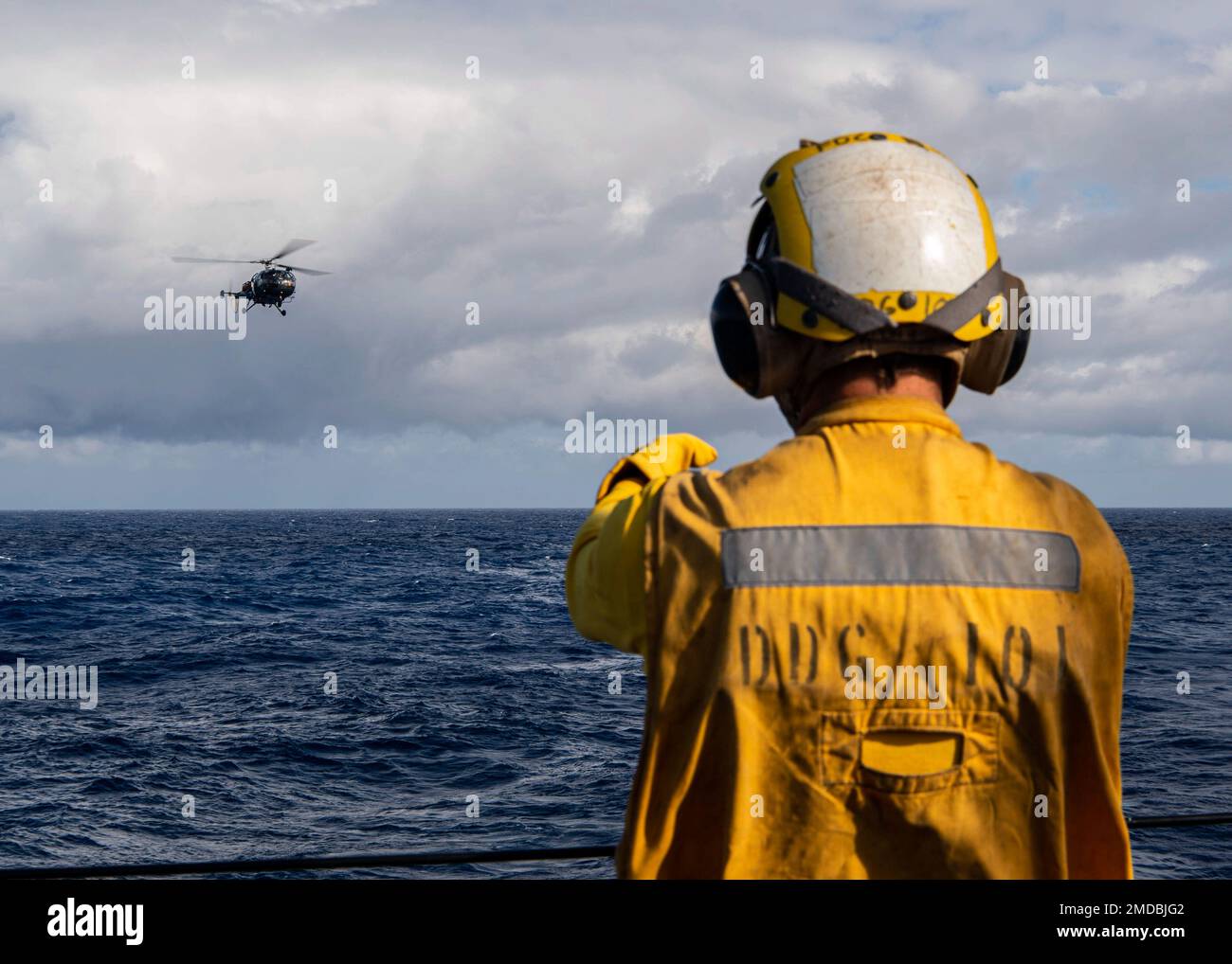 PACIFIC OCEAN (July 15, 2022) U.S. Navy Seaman Nicholas Steinhaus, from ...