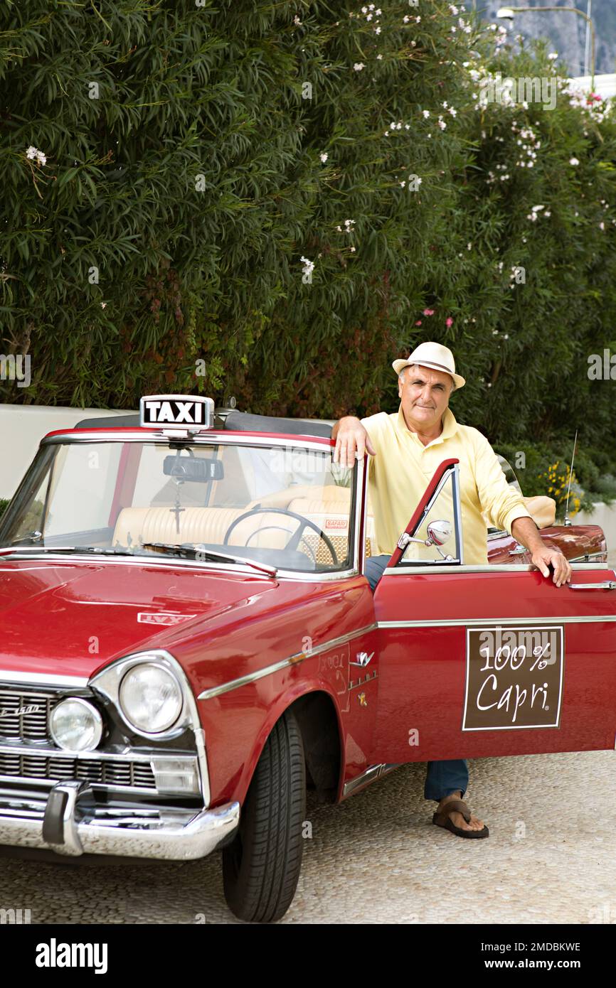 Capri taxi hi-res stock photography and images - Alamy