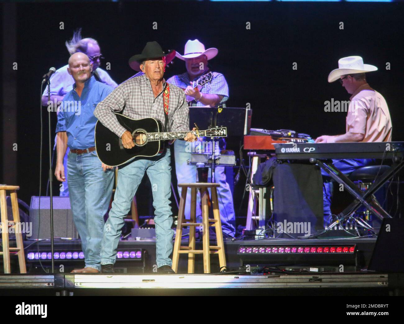 George Strait performs on Day 1 of the Austin City Limits Music ...