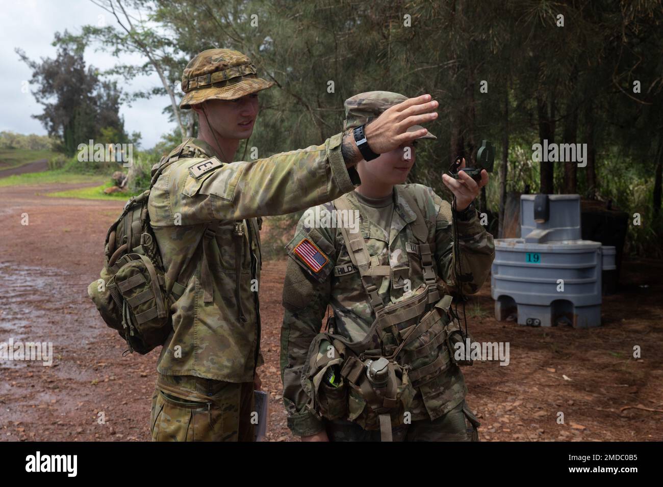 U.S. Army Soldiers assigned to the 95th Engineer Company, 130th ...