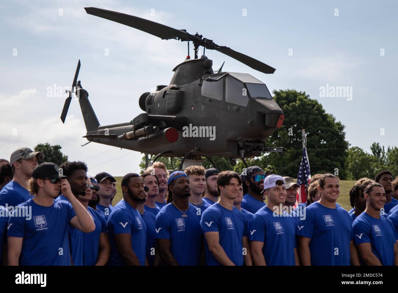 University of Michigan football players visit 3rd Battalion, 238th ...