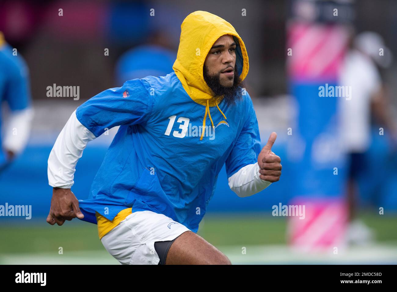Los Angeles Chargers wide receiver Keenan Allen (13) warms up before an ...