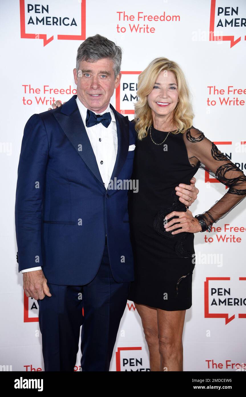 Author Jay McInerney, left, and Candace Bushnell attends the 2021 PEN ...