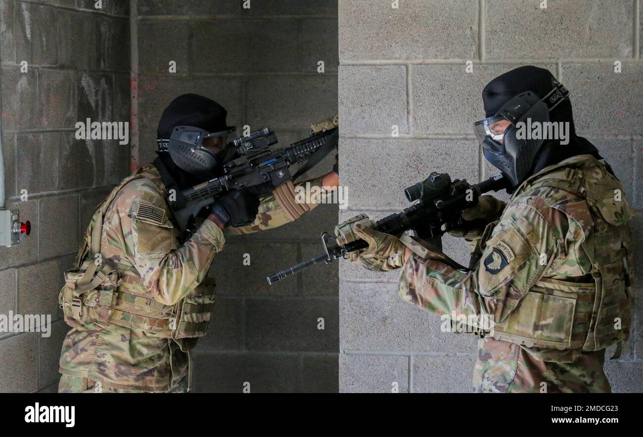 Soldiers with Crusher Company, 1st Battalion 187th Infantry Regiment ...