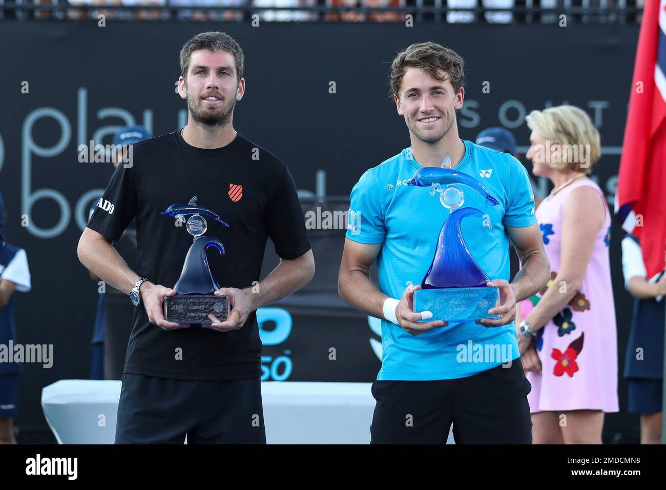 Britain's Cameron Norrie, left, and Norway's Casper Ruud pose with ...