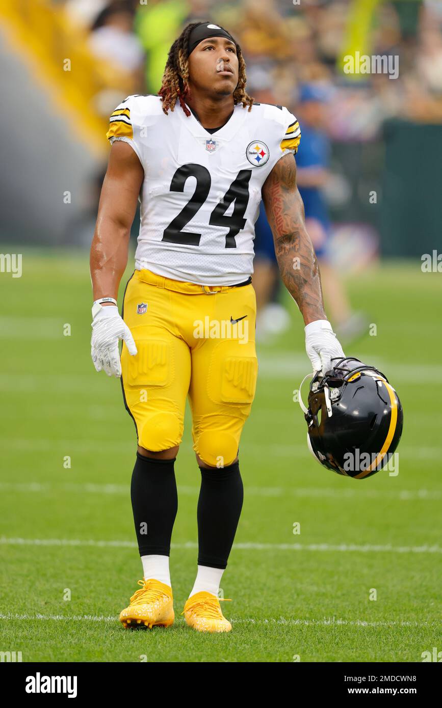 Pittsburgh Steelers running back Benny Snell (24) practices before an ...
