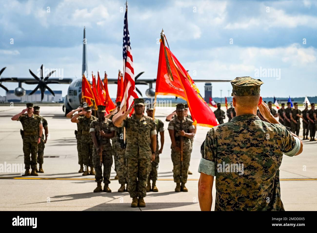 U.S. Marine Corps. Gen. Leonard Anderson, 4th Marine Aircraft Wing ...