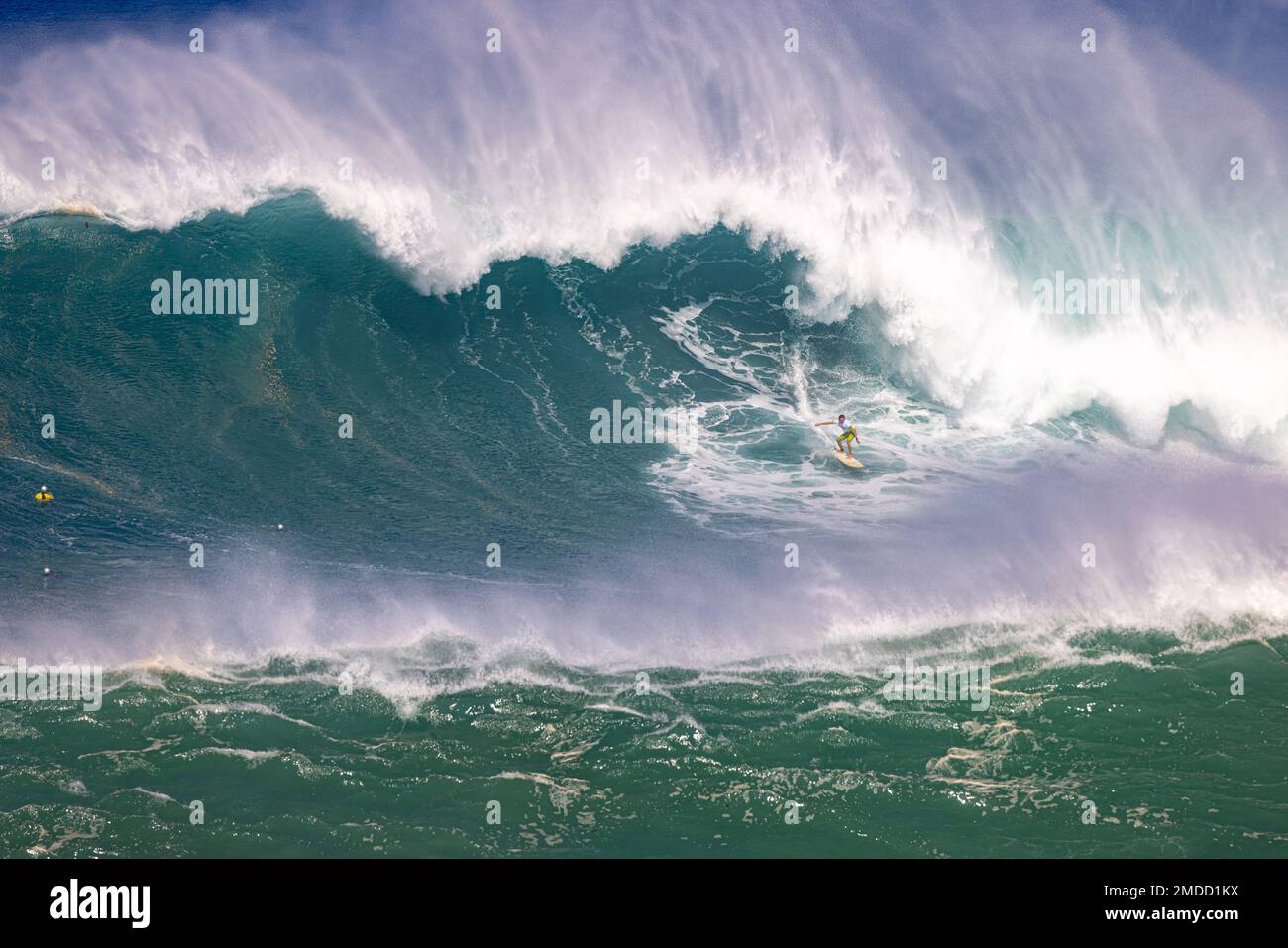 Haleiwa, HI, USA. 22nd Jan, 2023. Luke Shepardson wins the 2023 Eddie ...