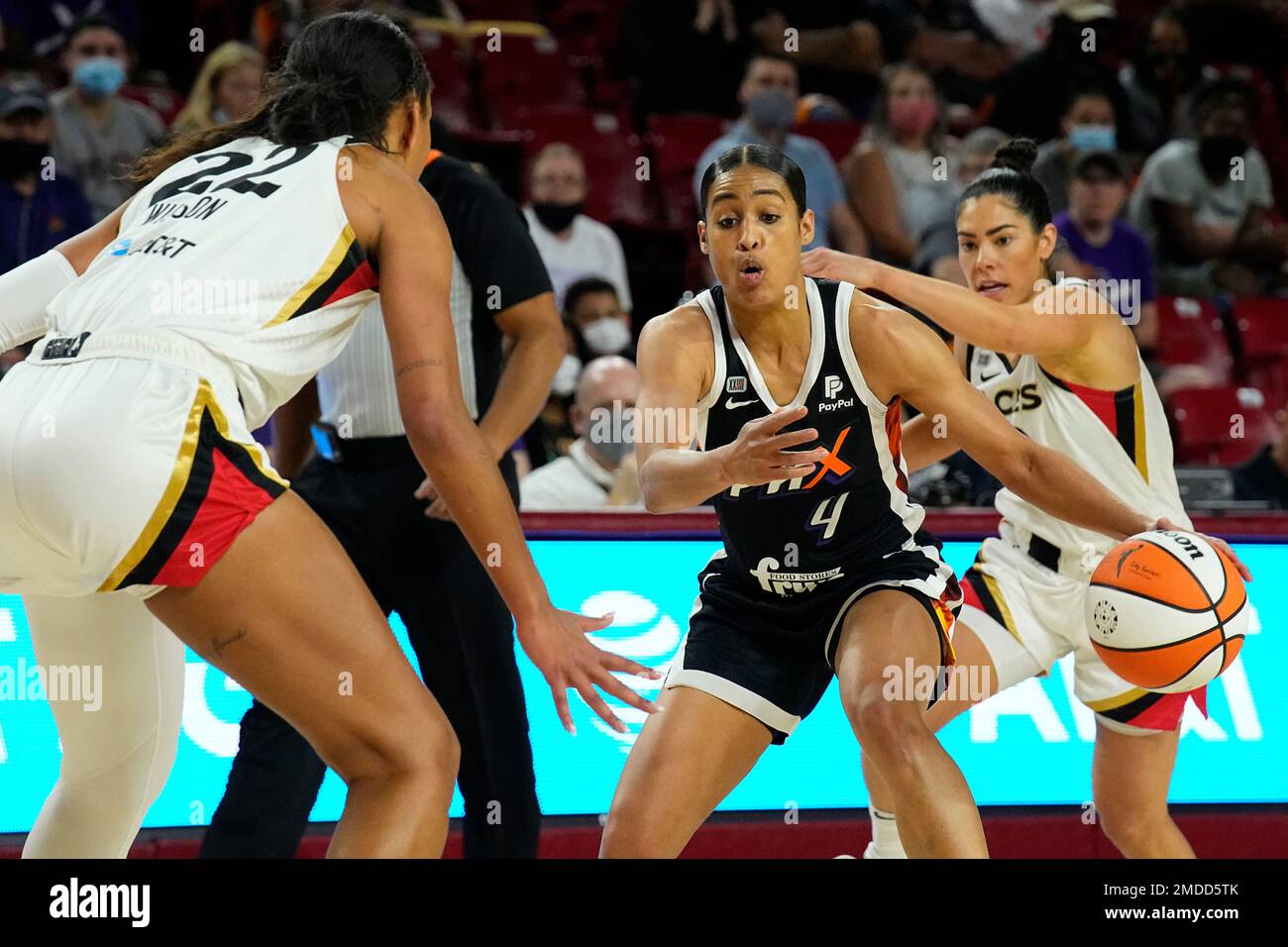 Phoenix Mercury guard Skylar Diggins-Smith (4) during the first half of ...
