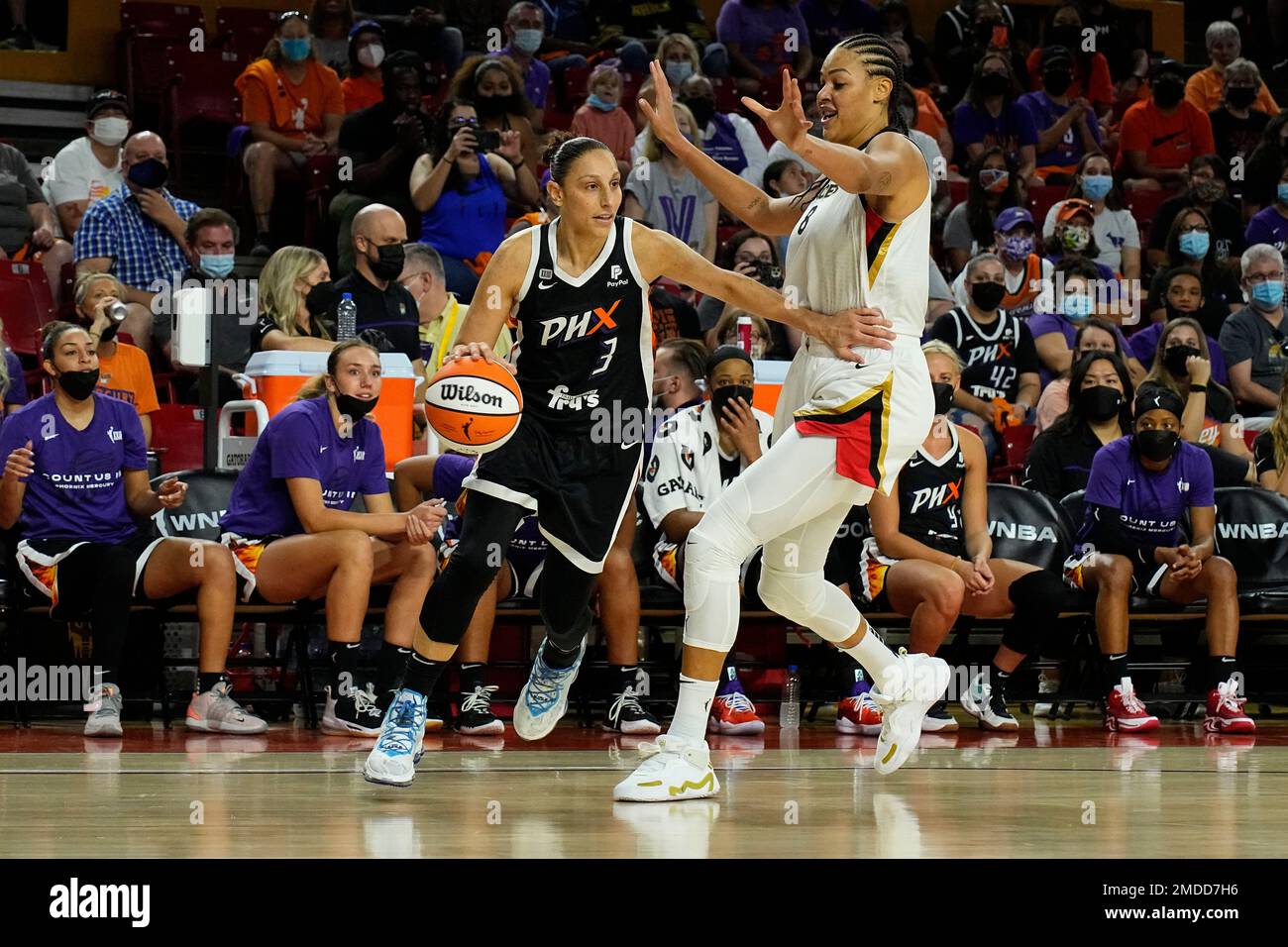 Phoenix Mercury guard Diana Taurasi (3) drives against Las Vegas Aces ...