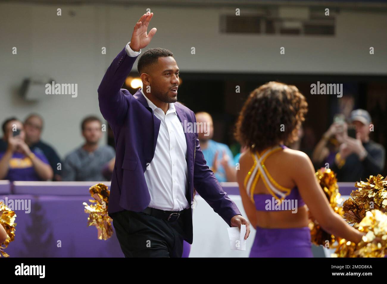 Former Minnesota Vikings defensive tackle Kevin Williams reacts reacts ...