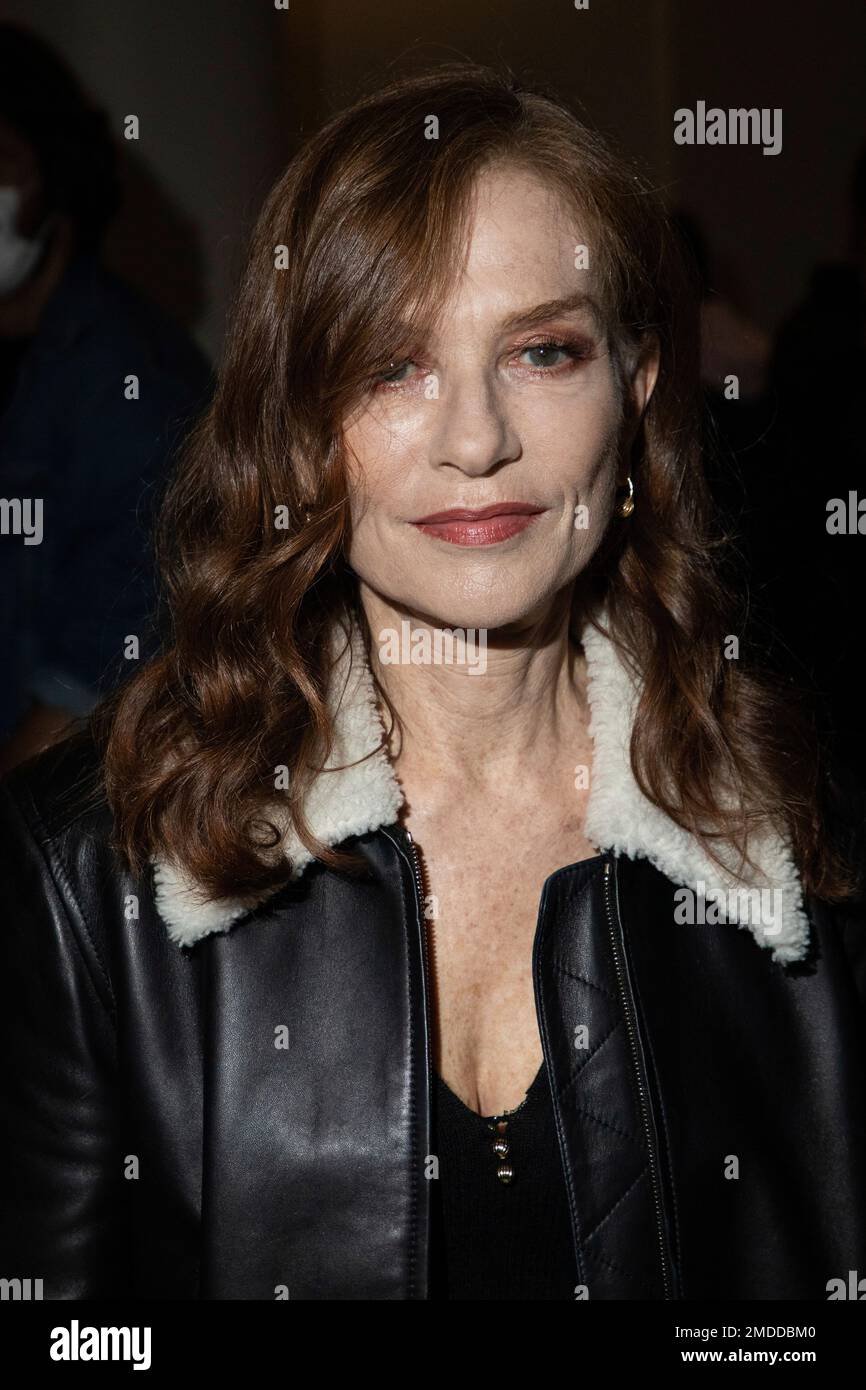 Isabelle Hupert poses for photographer prior to the Lanvin Spring ...