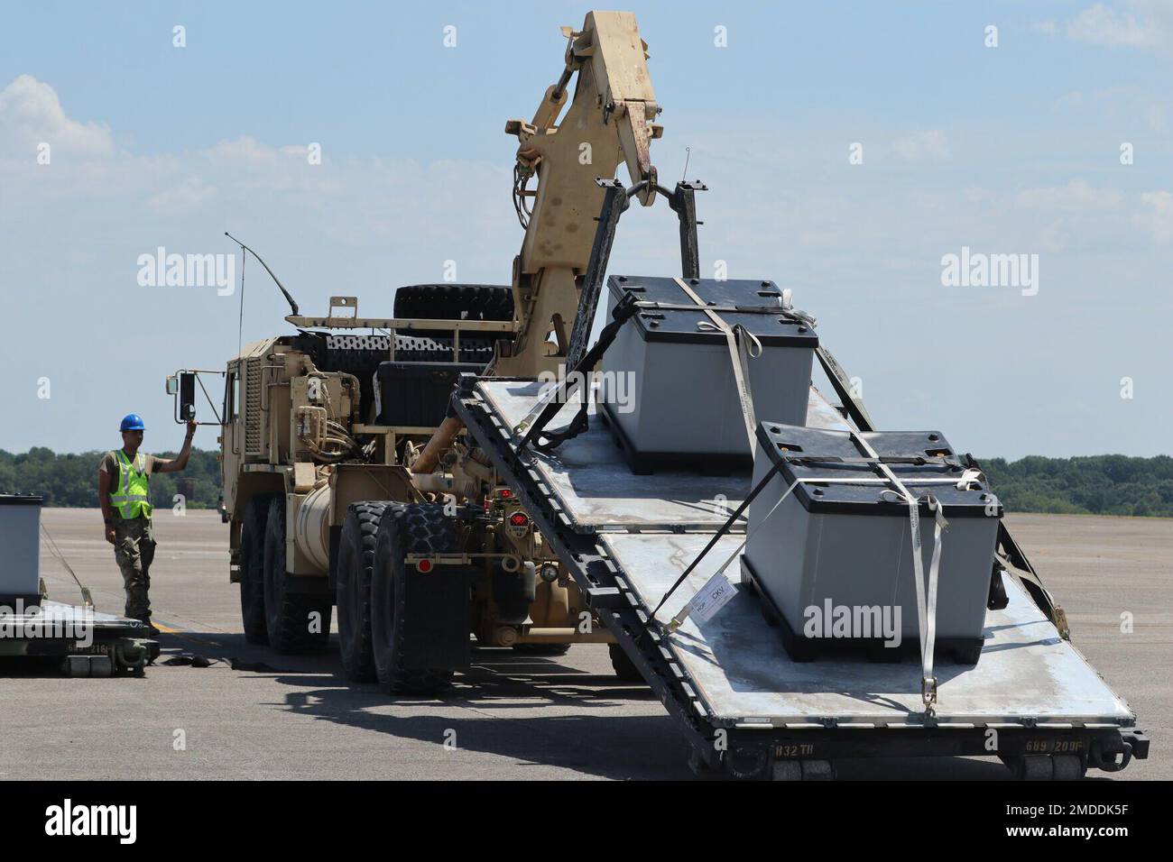 689th rapid port opening element hi-res stock photography and images ...