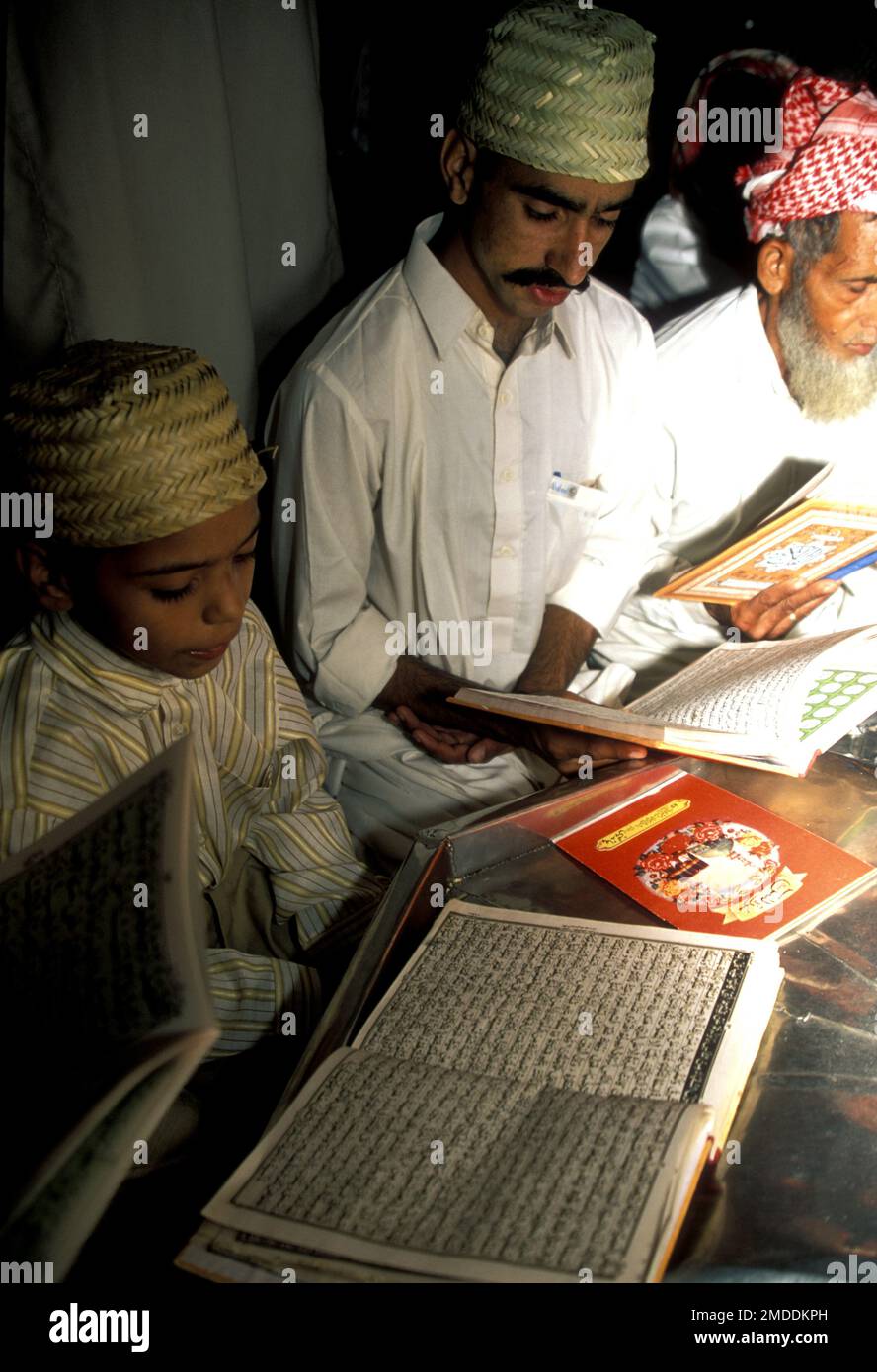 Laylat ul-usra, all night reading of the Holy Quran, Lahore, Pakistan ...