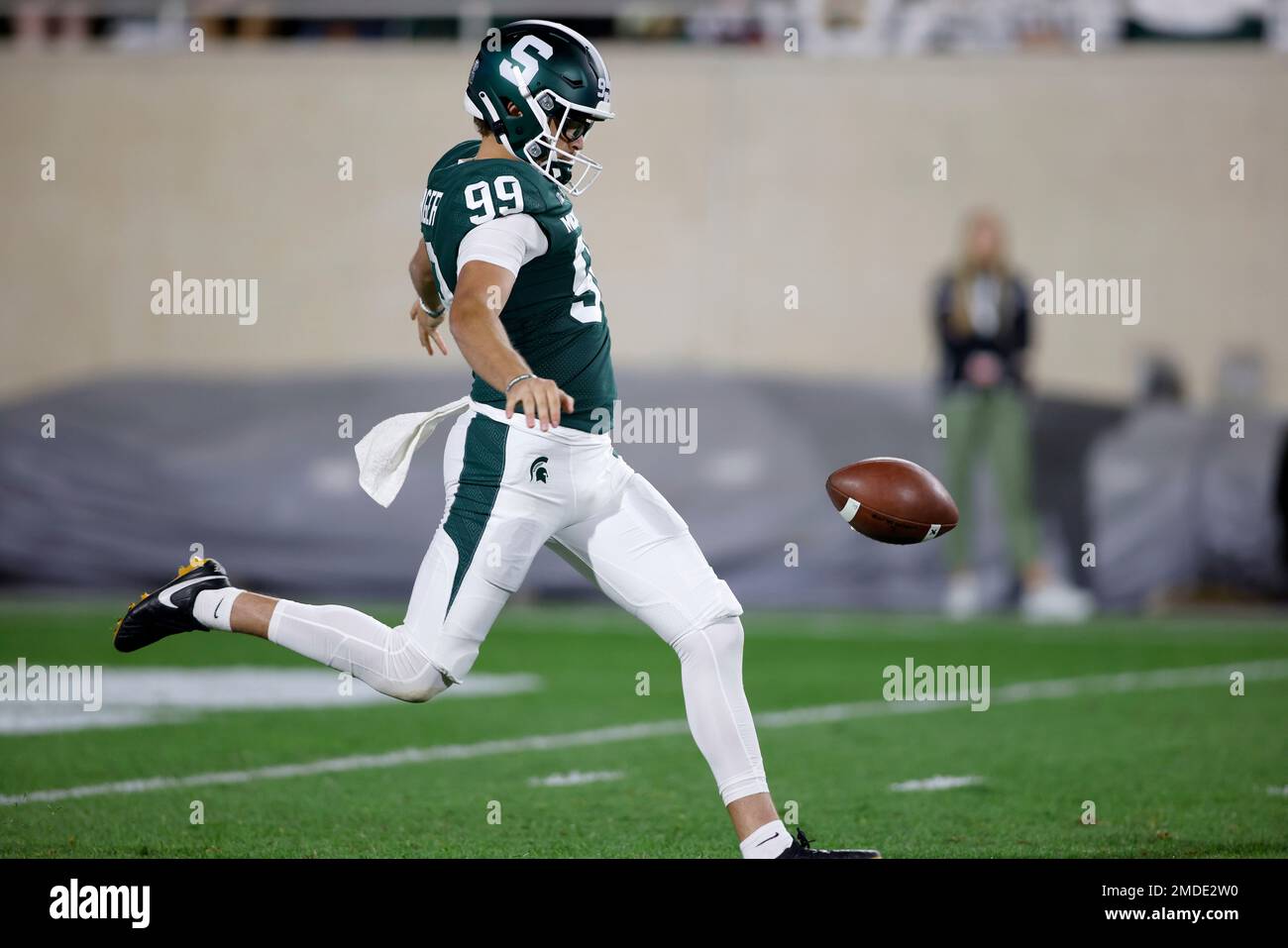 Michigan State's Bryce Baringer punts during an NCAA football game on ...