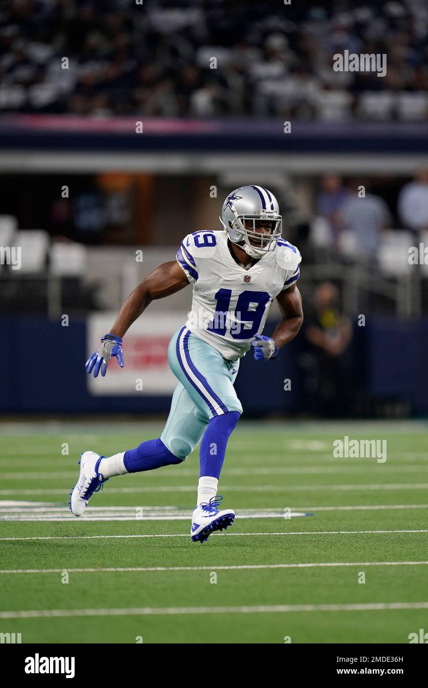 Dallas Cowboys wide receiver Amari Cooper (19) runs a pass route during ...