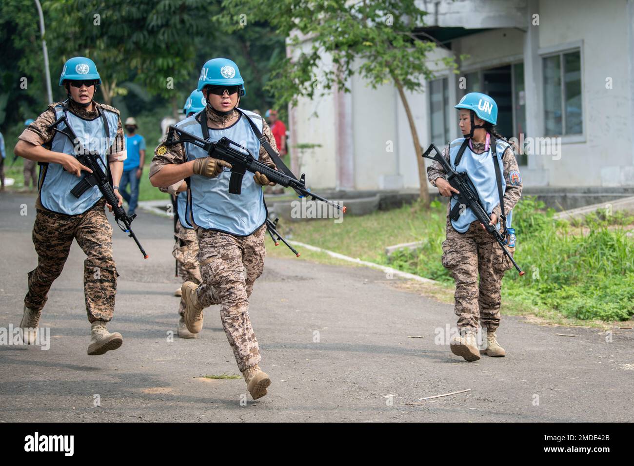 Mongolian Army soldiers trained on humanitarian aid assistance during ...