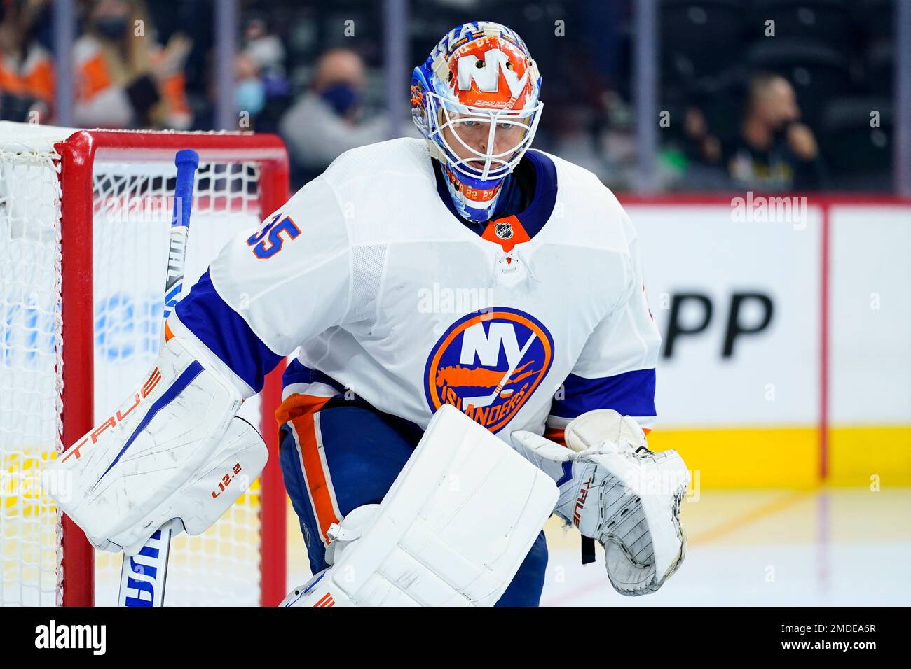 New York Islanders' Cory Schneider plays during a preseason NHL hockey ...