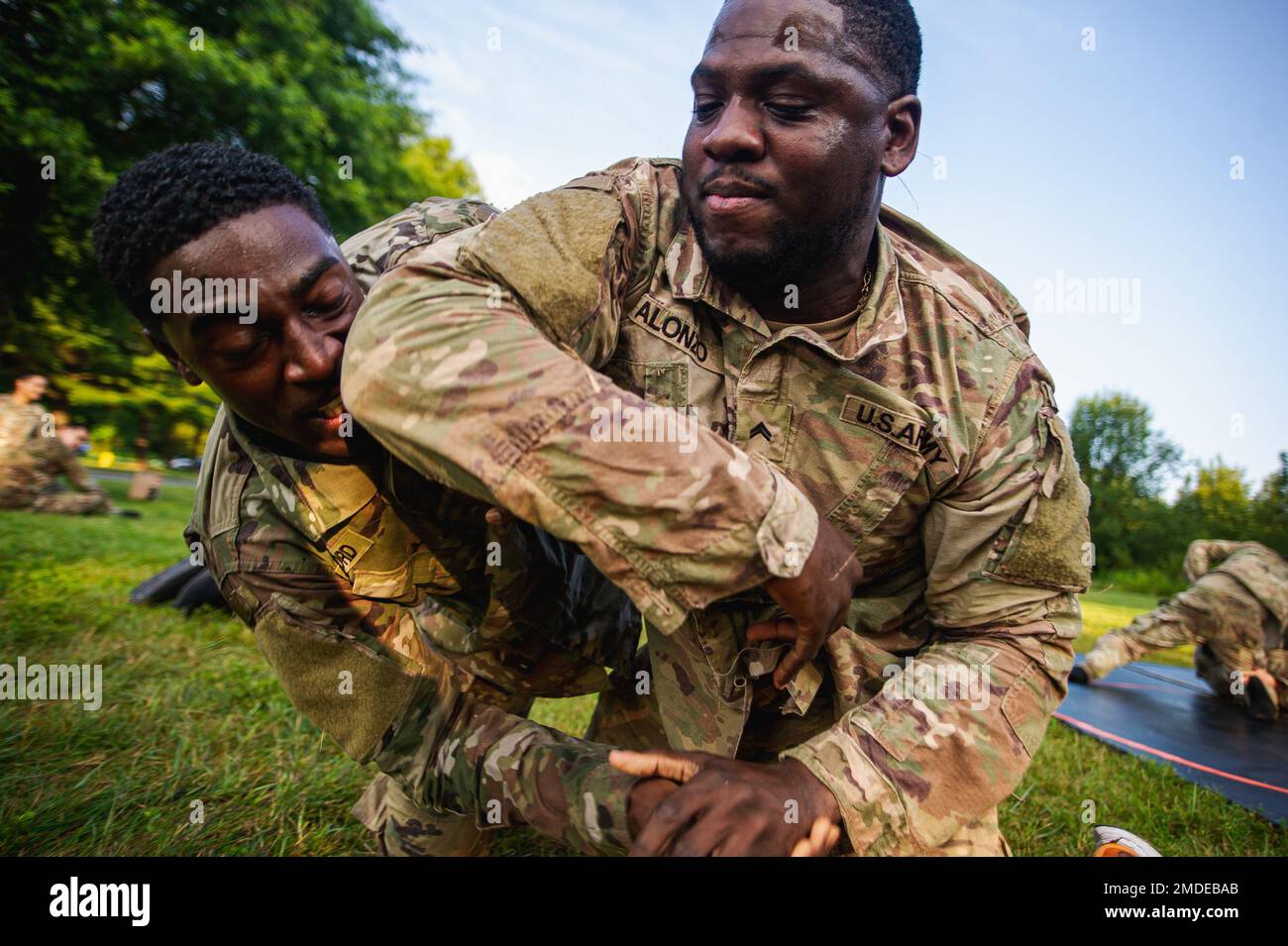 Modern army combatives hi-res stock photography and images - Alamy