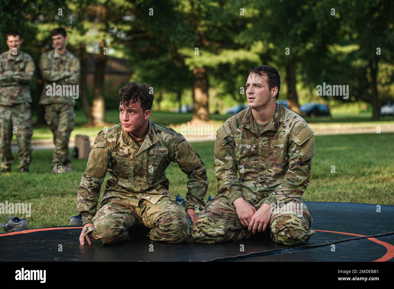 Modern army combatives hi-res stock photography and images - Alamy