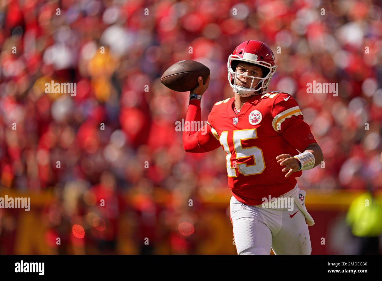 Kansas City Chiefs quarterback Patrick Mahomes passes during the second ...